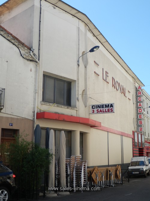 Cinéma Les Arcades Bis à Alès | Salles-cinema.Com Cinéma Les Arcades Bis à Alès | Salles-cinema.Com